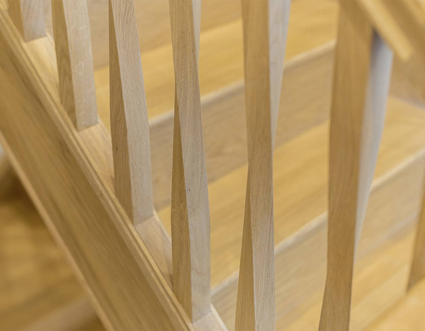 Bifurcated Oak Stairs - KBI Commercial and Residential